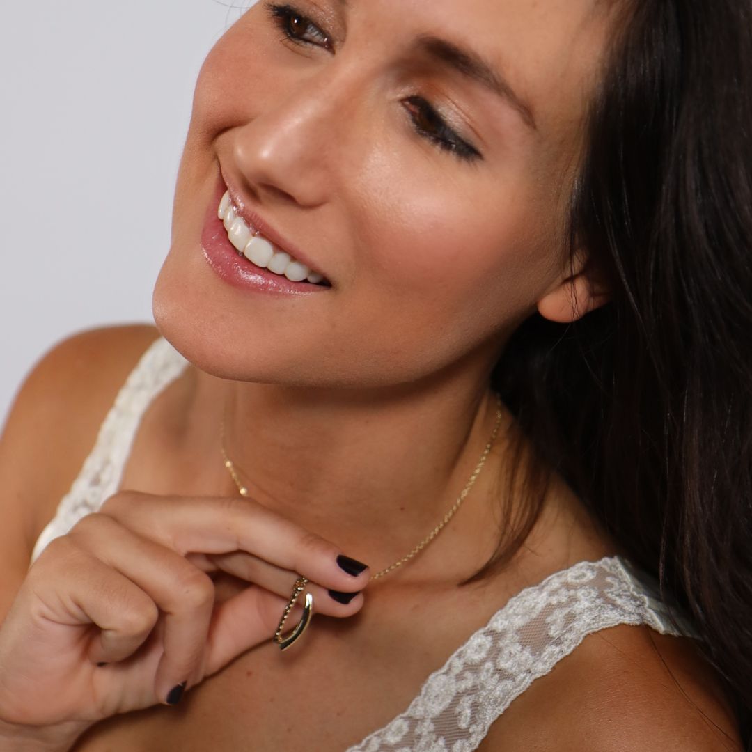 Laryngoscope – Delicate Charms